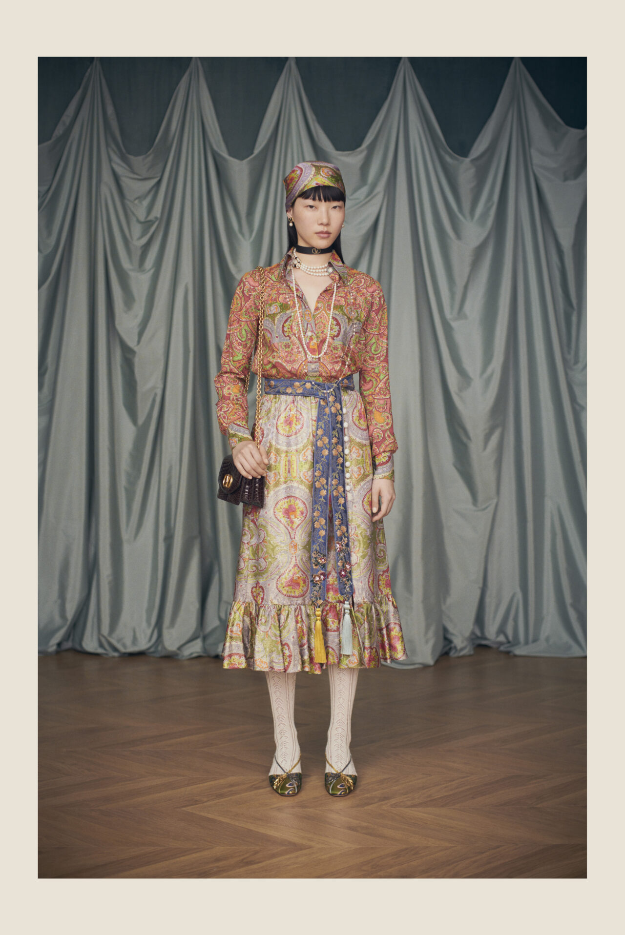 ALESSANDRO MICHELE DEVOILE SA PREMIERE COLLECTION VALENTINO RESORT 25 ...